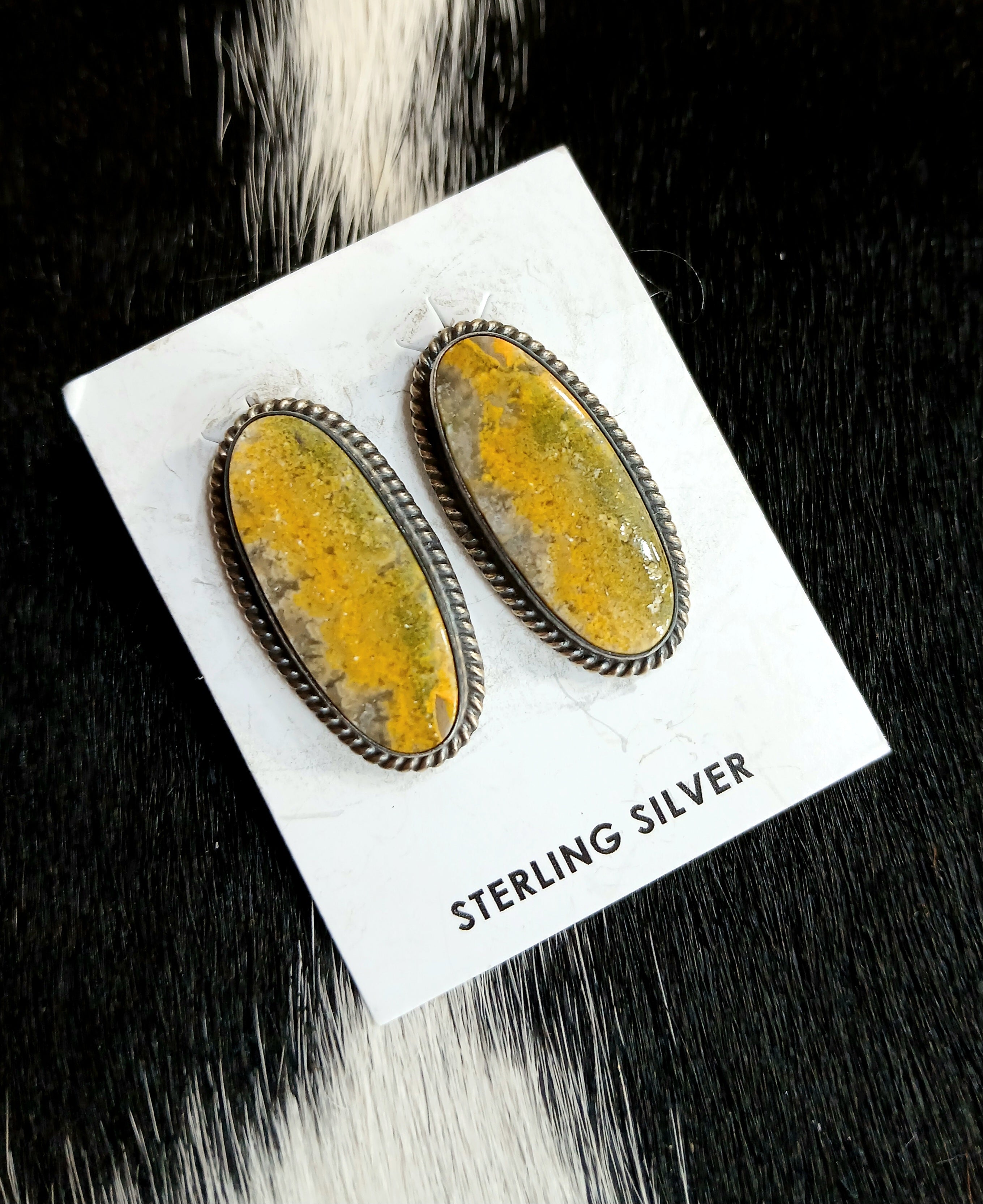 J. Frank Bumblebee Studs *Native – My Pretty in Pink